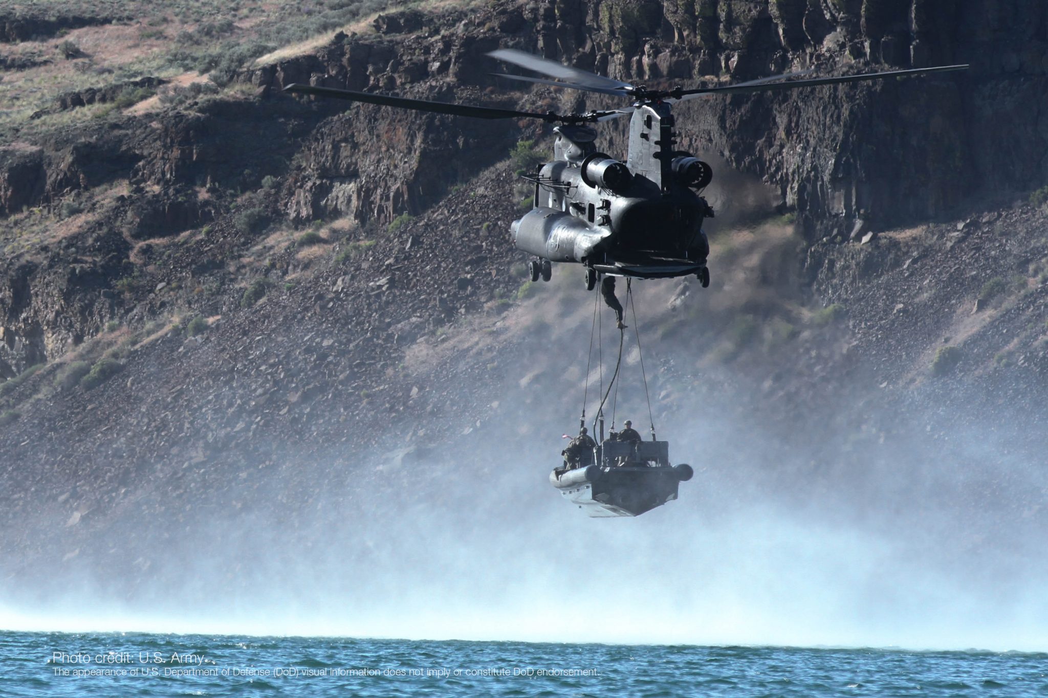 USSOCOM erhält erste MH-47G Block II Chinook