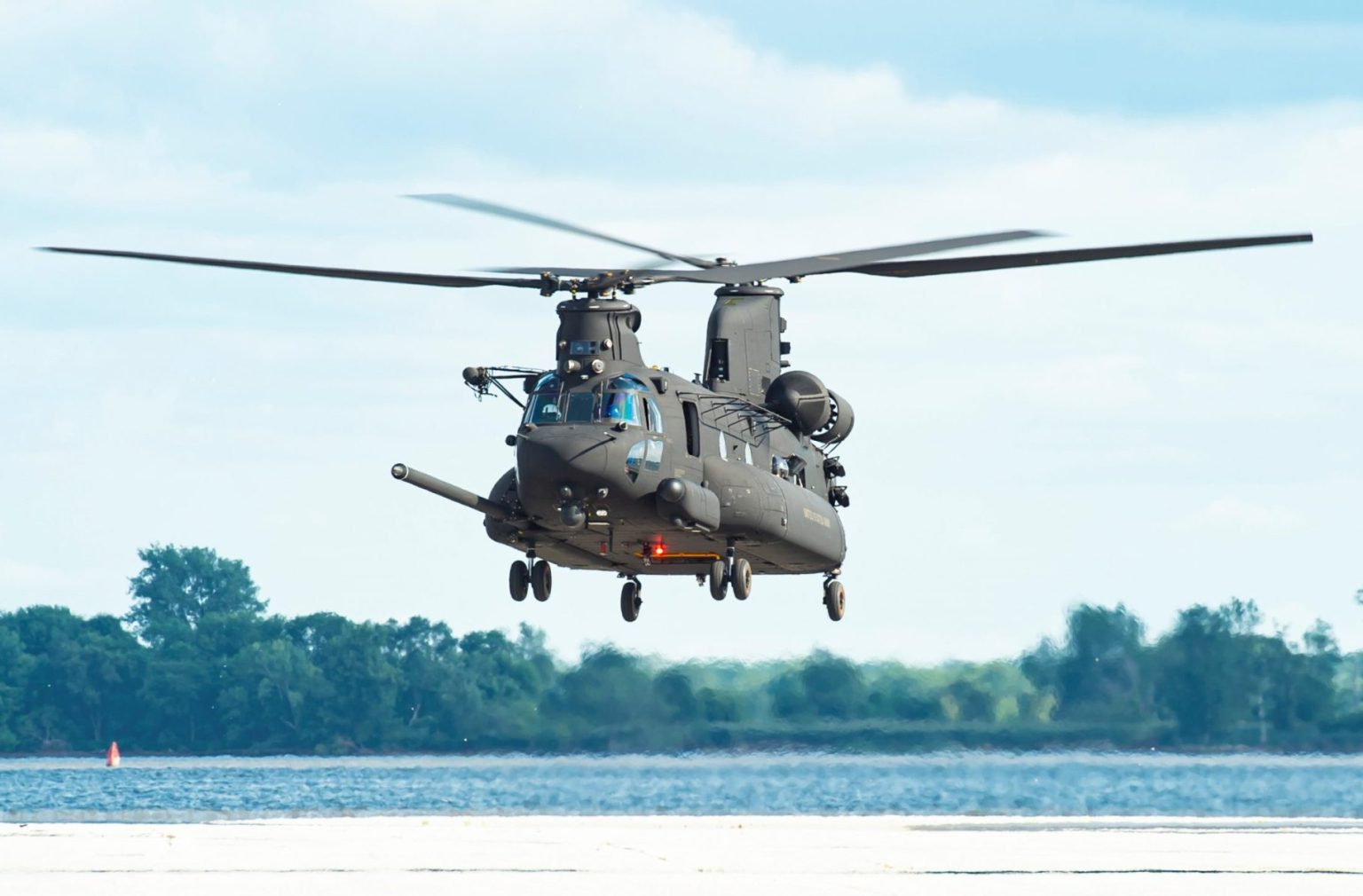 Schwerer Transporthubschrauber: Bundeswehr beschafft 60 Chinook CH-47F Block II