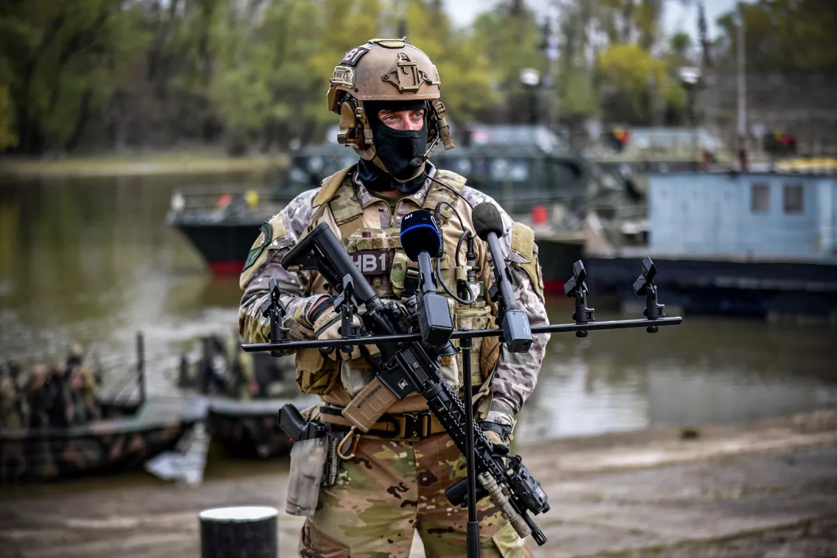 Black Swan 2021 – Spezialkräfte üben Waterborne Operations auf der Donau