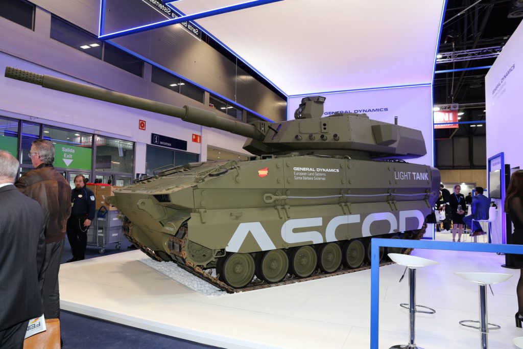 Leichter Panzer und Bergepanzer auf Basis des ASCOD vorgestellt