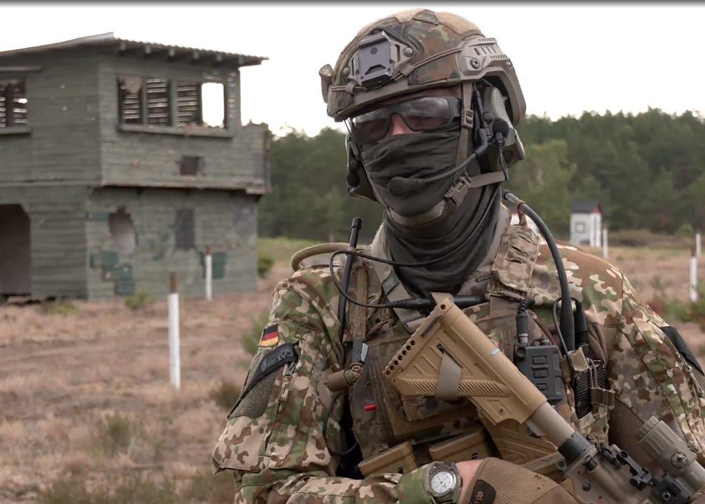 Helmsystem Spezialkräfte – Neuer Helm von Hexonia bei den ...