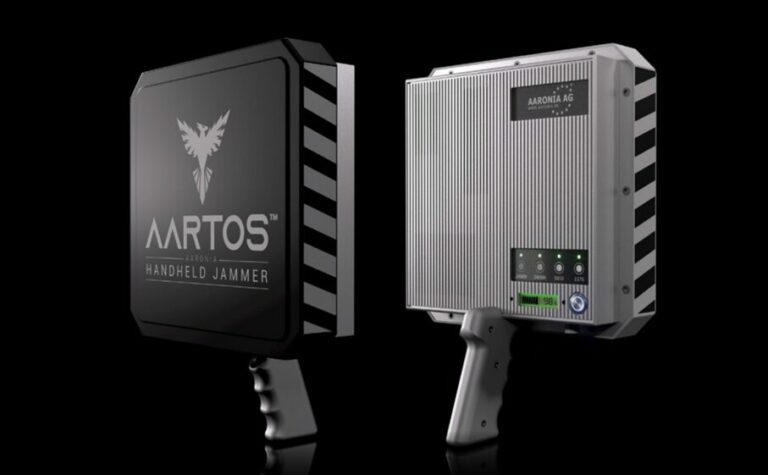 Enforce Tac: Das mobile AARTOS Drone Detection System (DDS) X2 und der mobile AARTOS Handheld ...