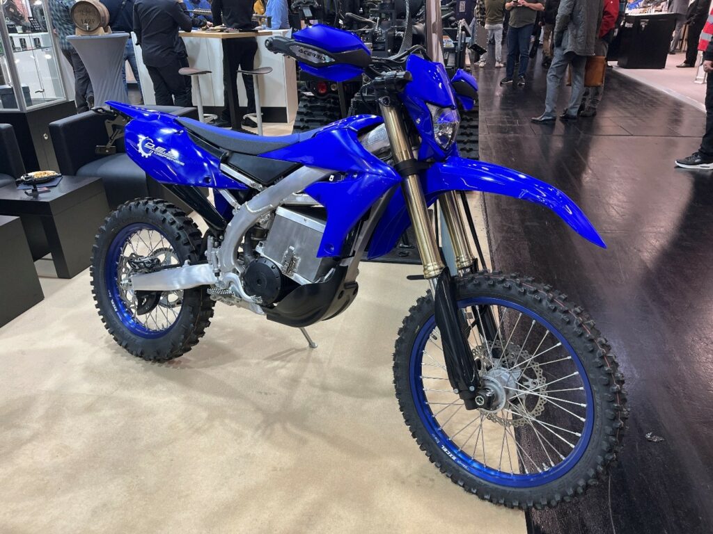 Enforce Tac: D.E.S. stellt neue taktische Elektro-Enduro vor